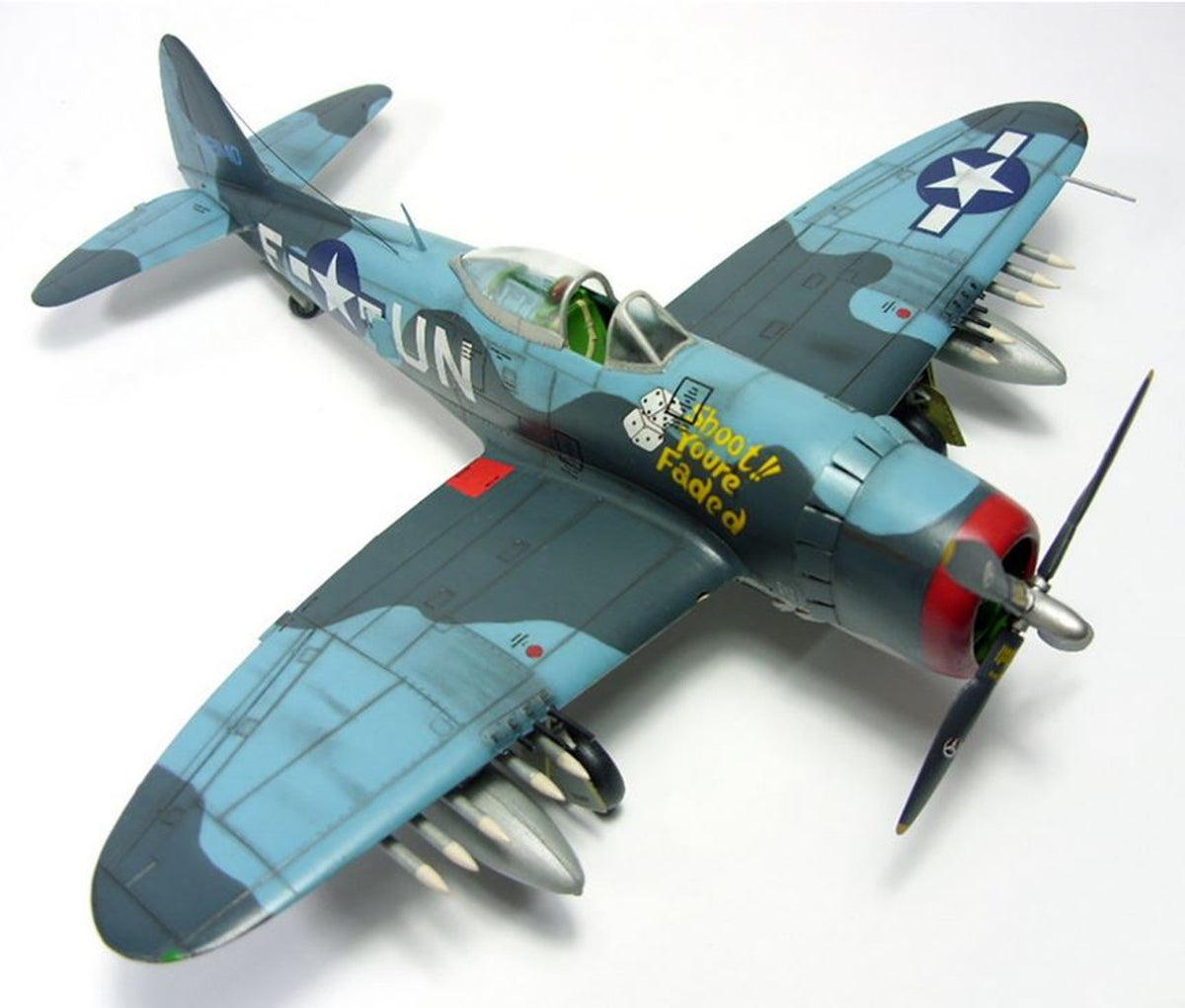 Revell 03984 - 1/72 P-47M Thunderbolt – RC Motorsports
